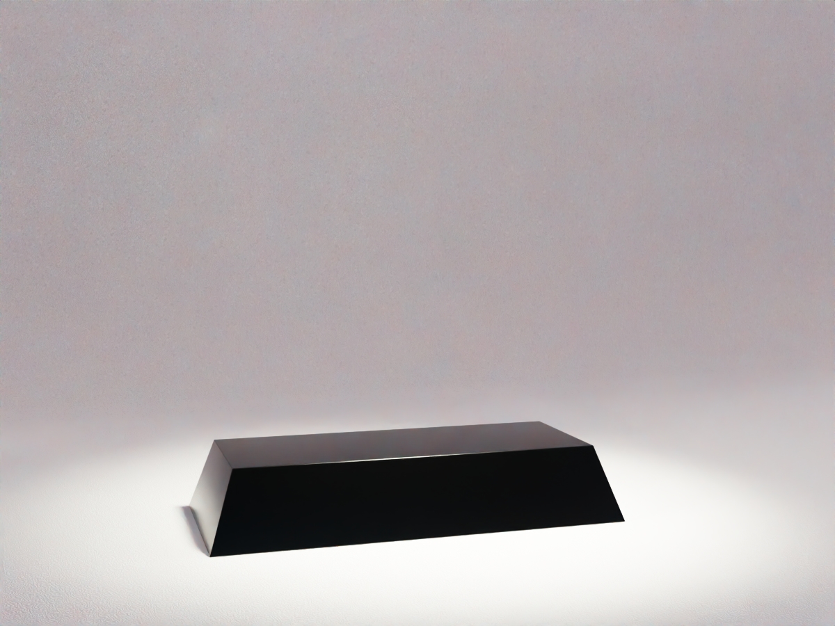 250mm x 115mm x 45mm – Trophy Specialists & Engraving